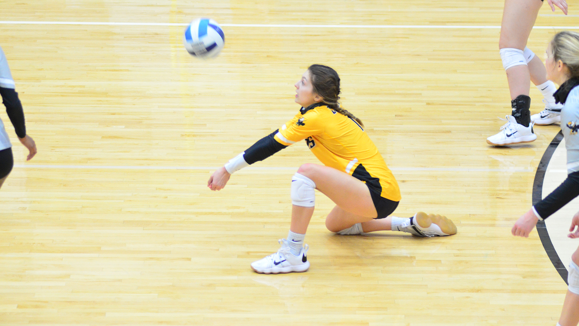 Linnea Mowry - 2020-21 - Women's Volleyball - Cloud County Community ...