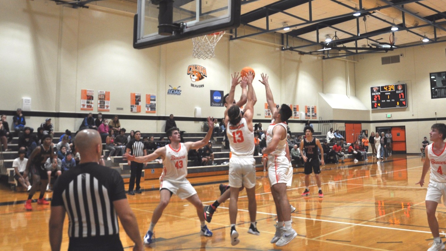 Team Defense, Pagon's Double-Double Lifts Beavers Over Illinois Tech ...