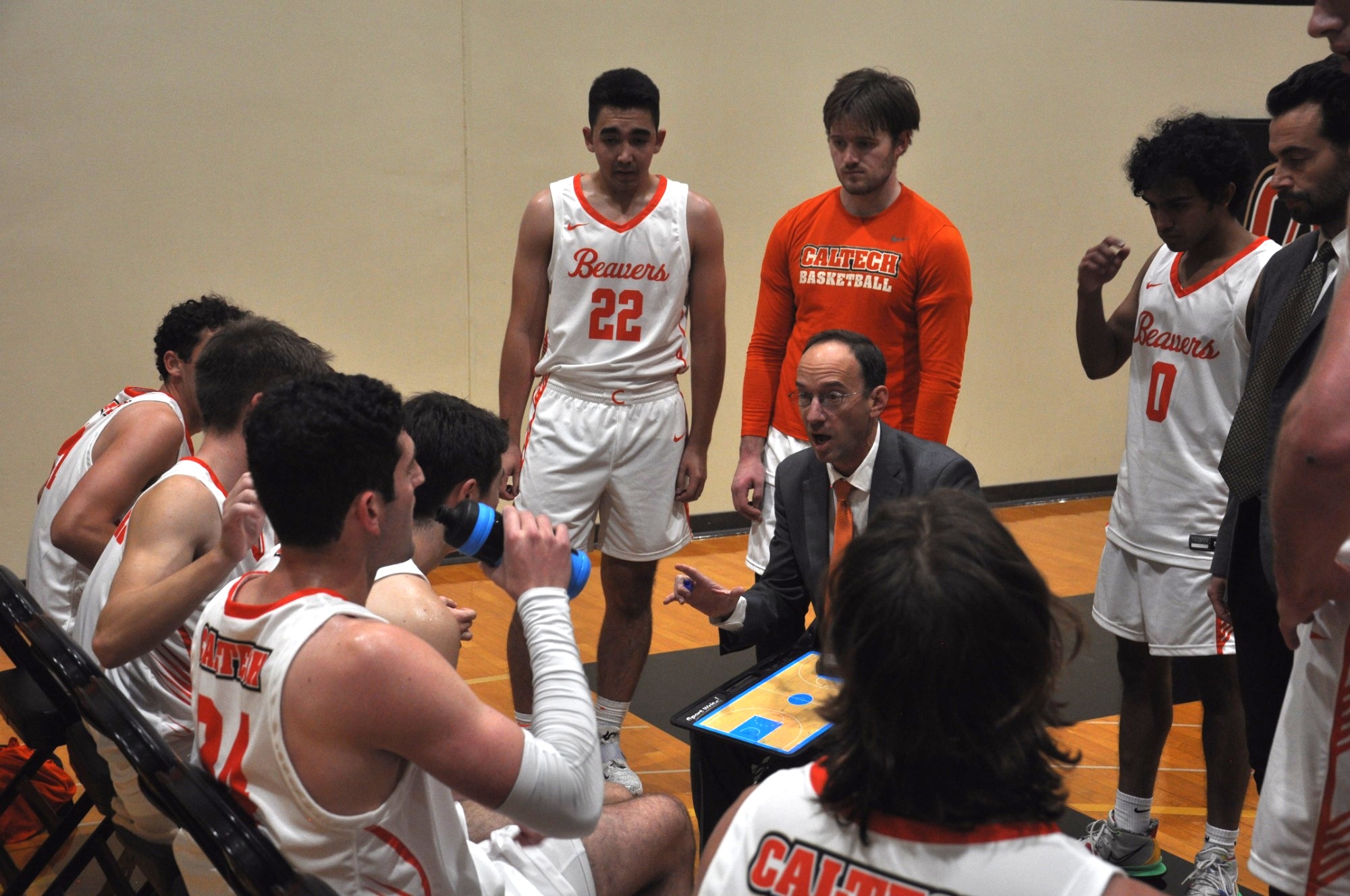 Men's Hoops Kicks Off Santa Cruz Trip vs. Linfield - California ...