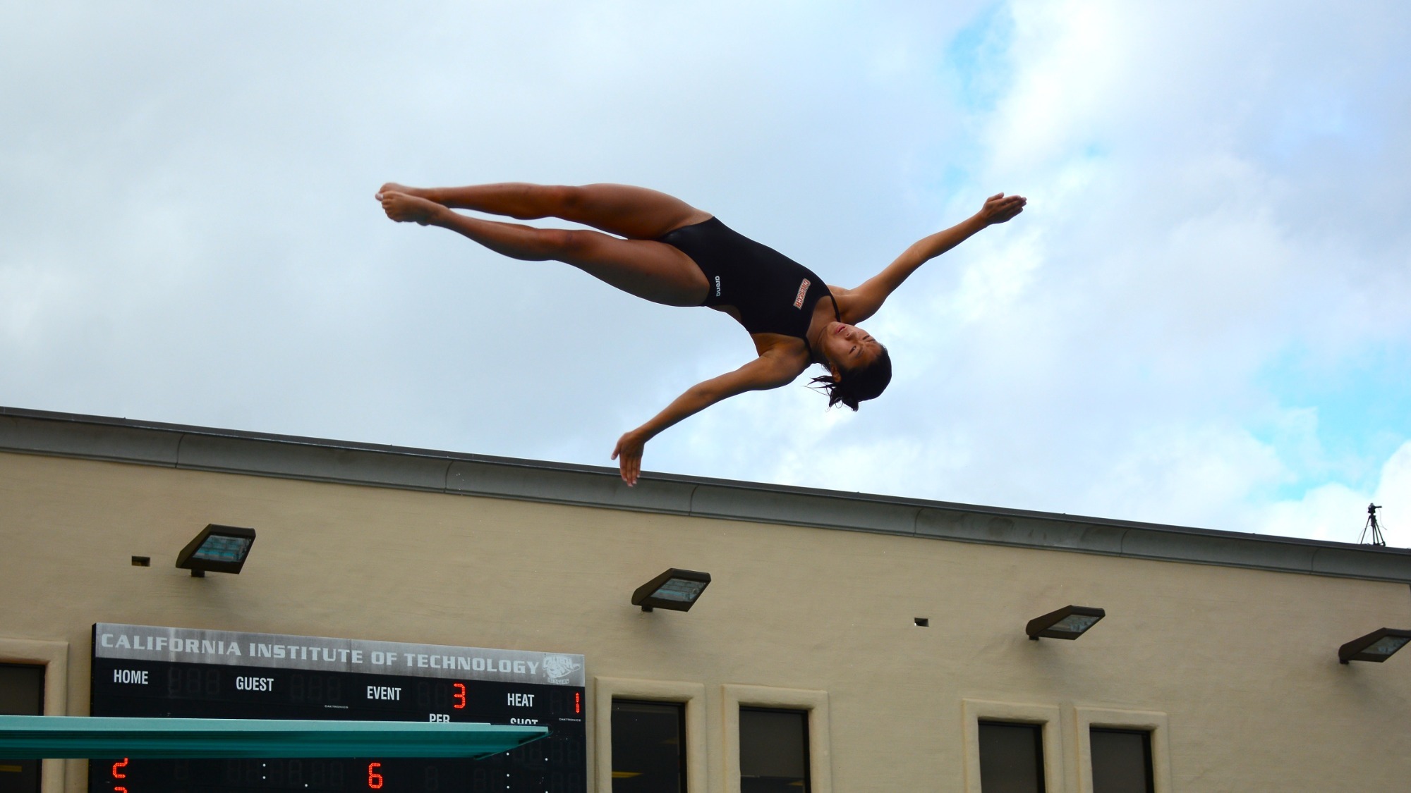 Woo Breaks Own School Record as Women's Swim & Dive Nabs Second at ...