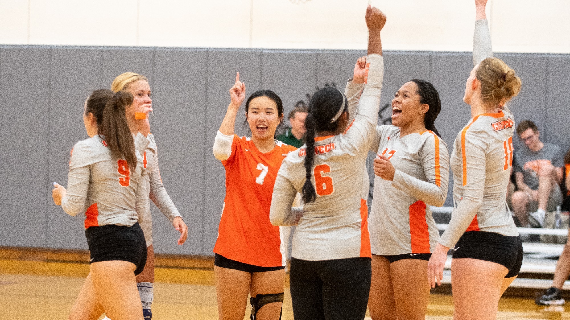 Caltech Volleyball Tops Pomona-Pitzer in Five-Set Thriller - California ...