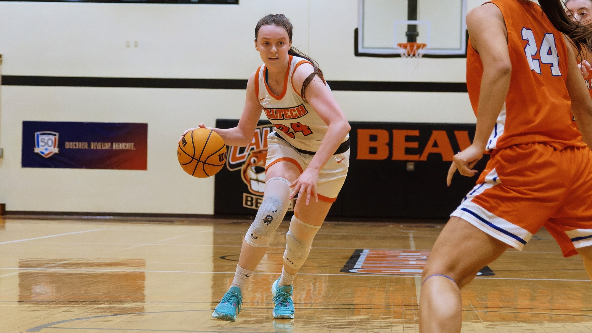 Edwards Breaks 1000 Career Points as Women's Basketball Tests La Verne ...