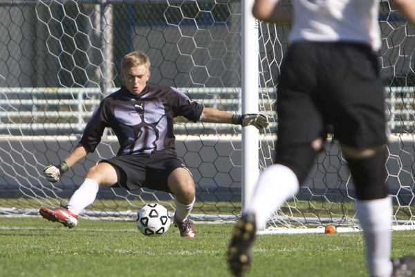 Soccer Starts Season With Great Effort - California Institute of Technology