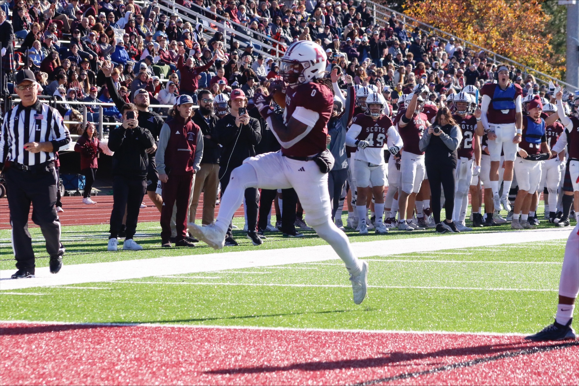 #14/17 Football Celebrates Seniors With Win Over Olivet - Alma College