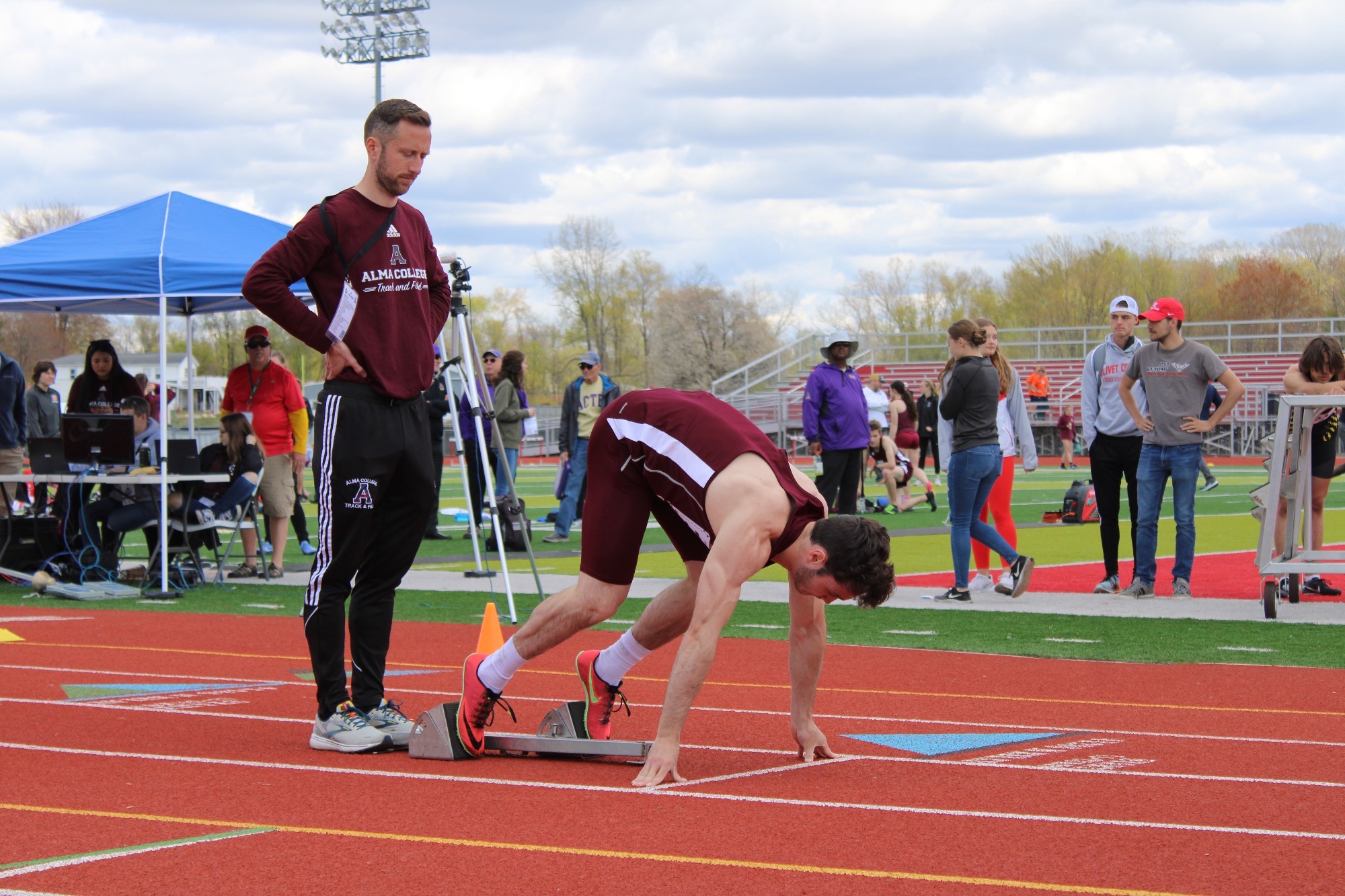 Track and Field Places Strongly at Chippewa Invitational - Alma College