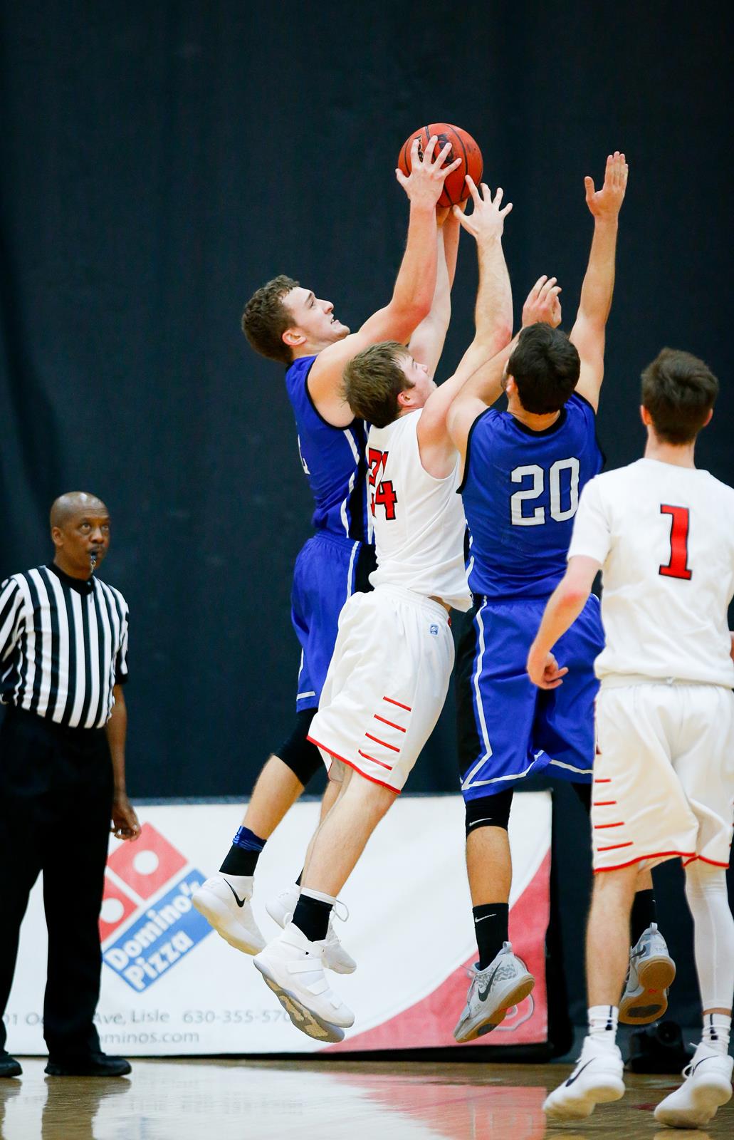 Max Vickers - Men's Basketball - Aurora University Athletics