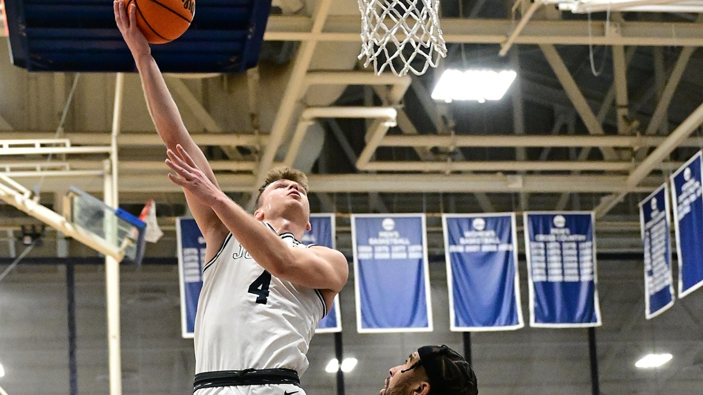 Bender, Judges lead wire-to-wire in 77-57 win over Colby in 2023 UAA ...