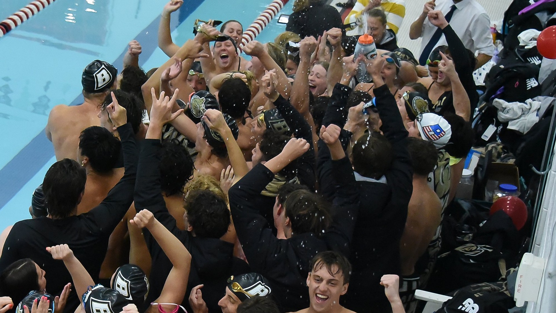 MEN'S AND WOMEN'S SWIMMING ANNOUNCE SCHEDULE - Bryant University