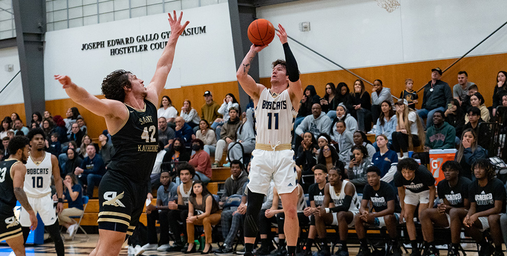 Men's Basketball Knocks Off UC Santa Cruz For 18th Win of the Year ...