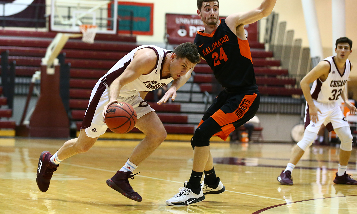 Five Players Reach Double-Figures as Maroon Men's Basketball Holds Off ...