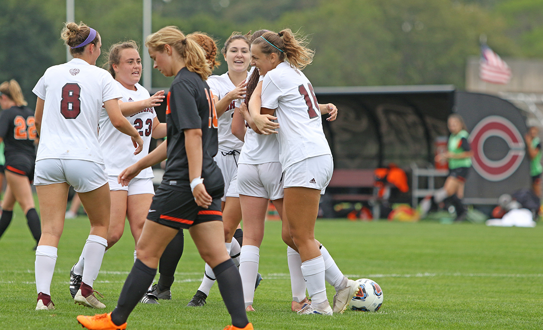 UChicago Women's Soccer Extends Win Streak, Defeats Kalamazoo 3-1 ...
