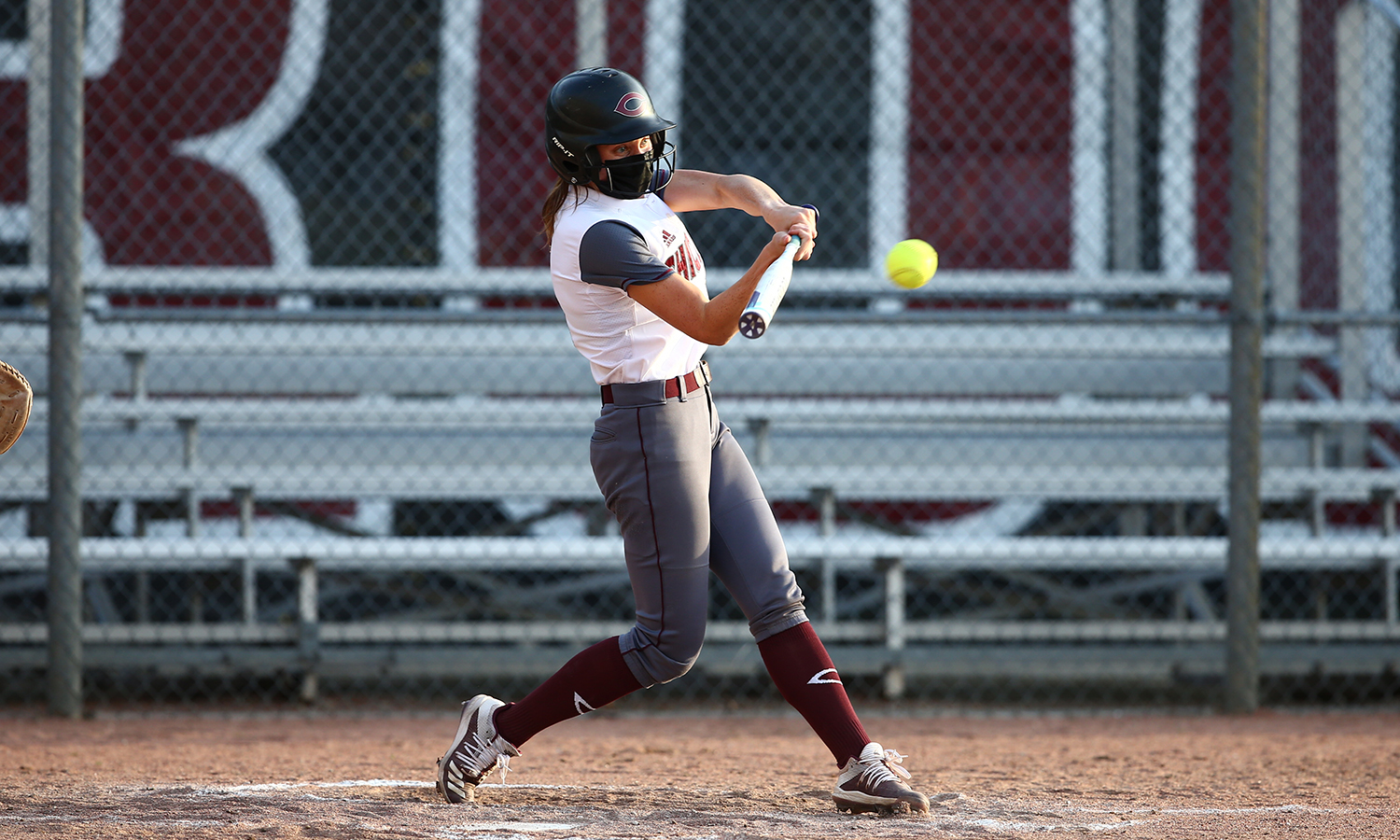 UChicago Softball Falls Twice to WashU - University of Chicago