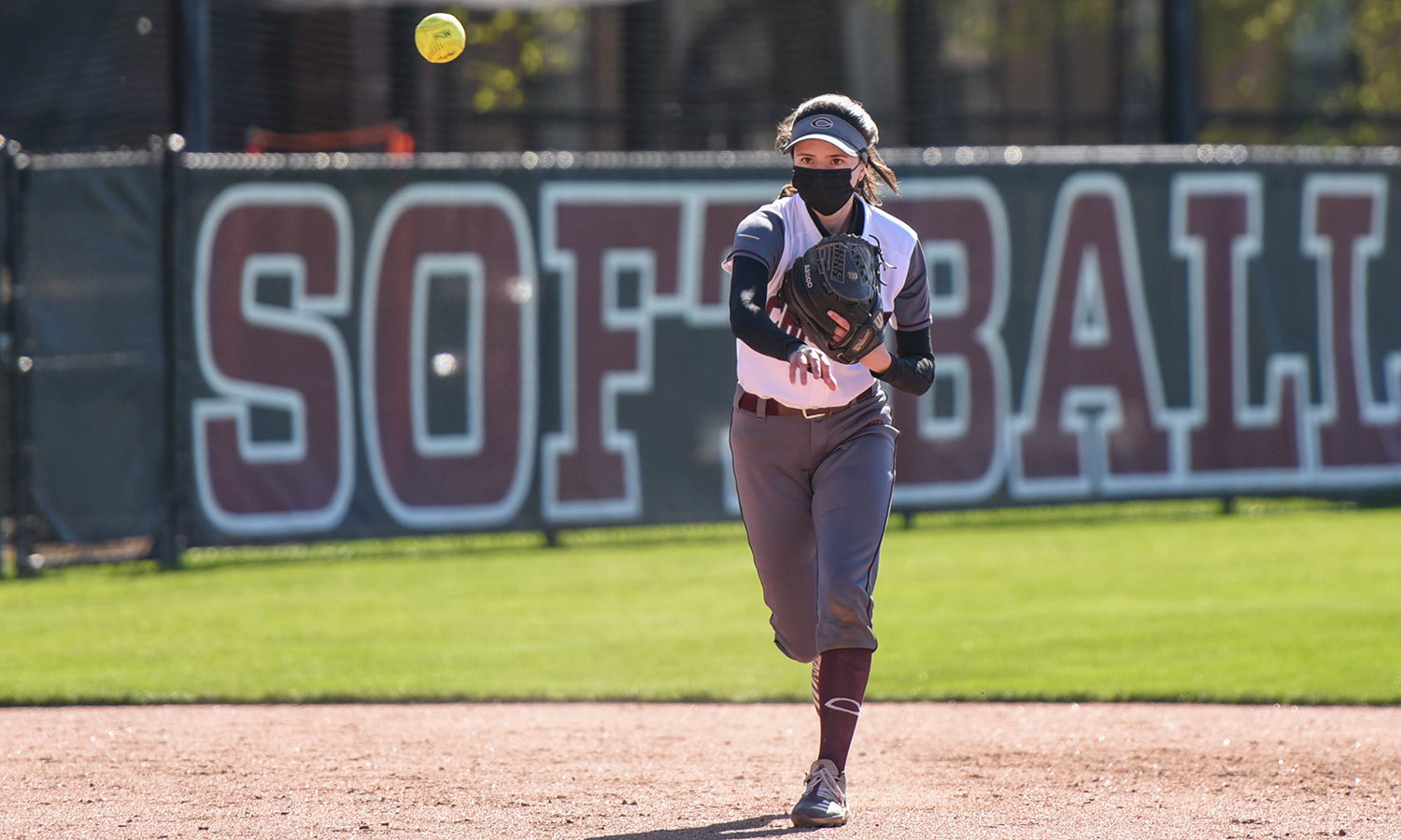 UChicago Softball Makes Season Debut with Dominant Doubleheader Sweep ...