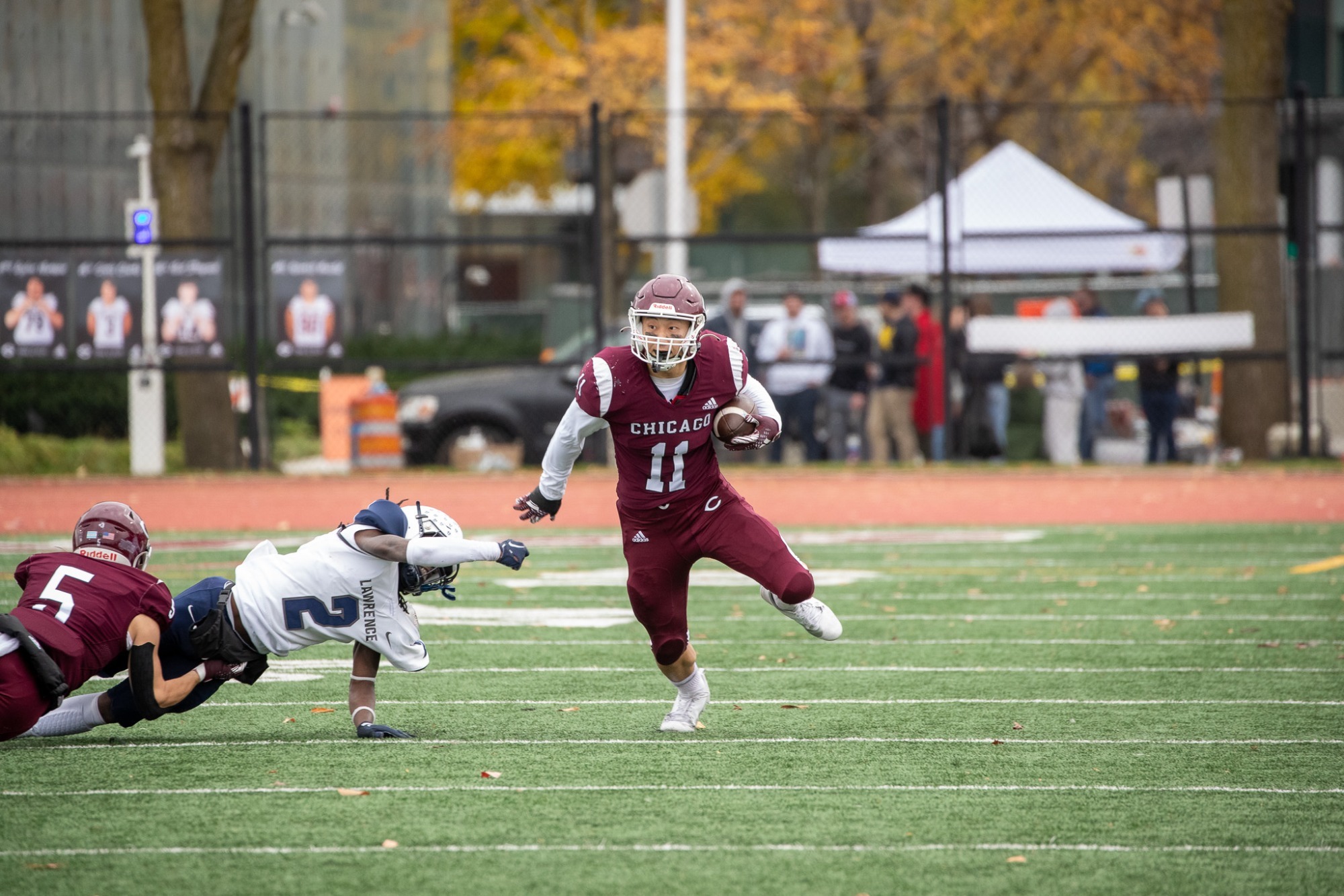 Grinnell No Problem For Maroons Football - University of Chicago