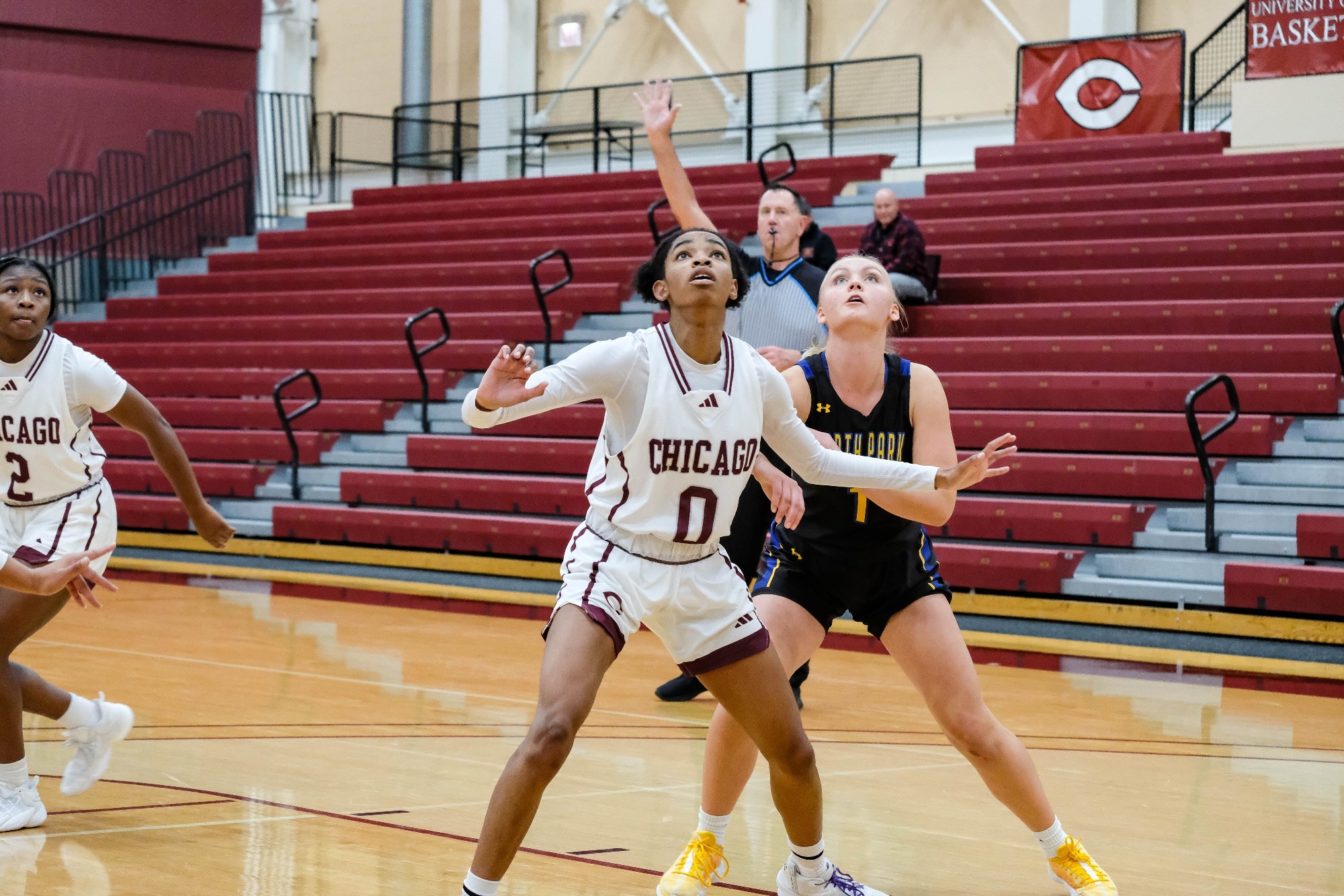 Women's Basketball Drops First Contest Of Season - University of Chicago