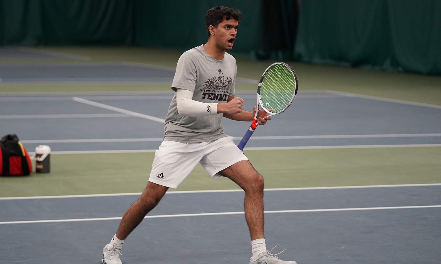 UChicago Men's Tennis Sweeps Lewis 9-0 - University of Chicago