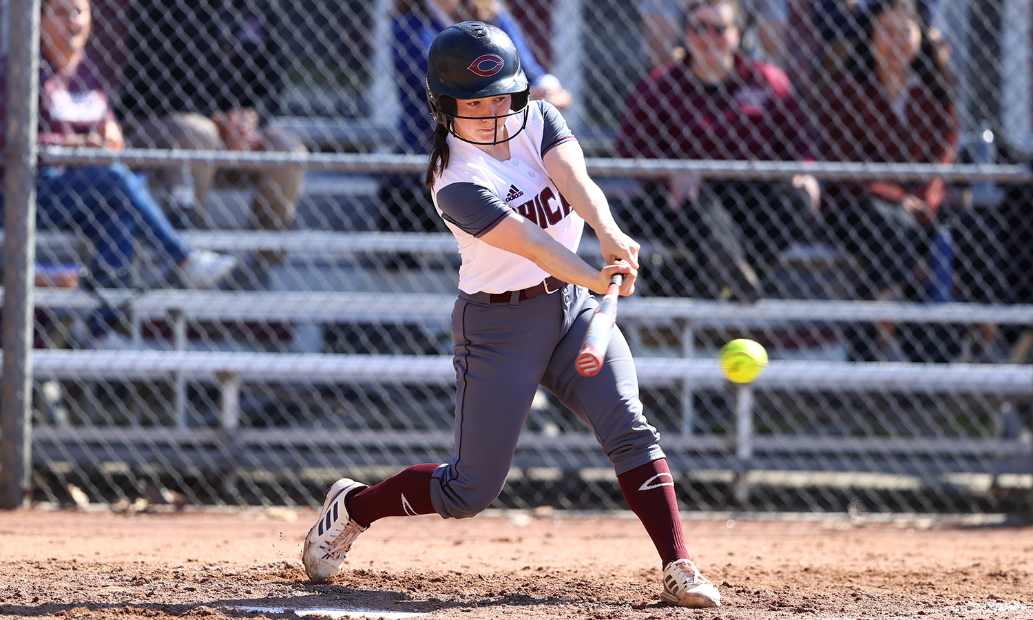 UChicago Softball Splits with Defiance and Babson - University of Chicago
