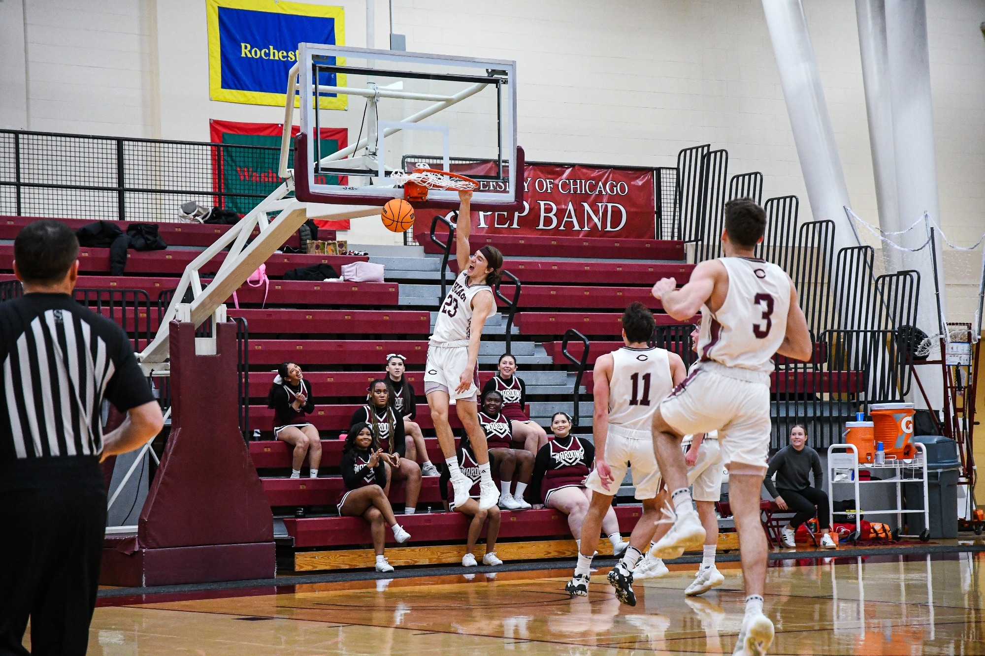 (RV) Men's Basketball Blows By Carnegie Mellon - University of Chicago