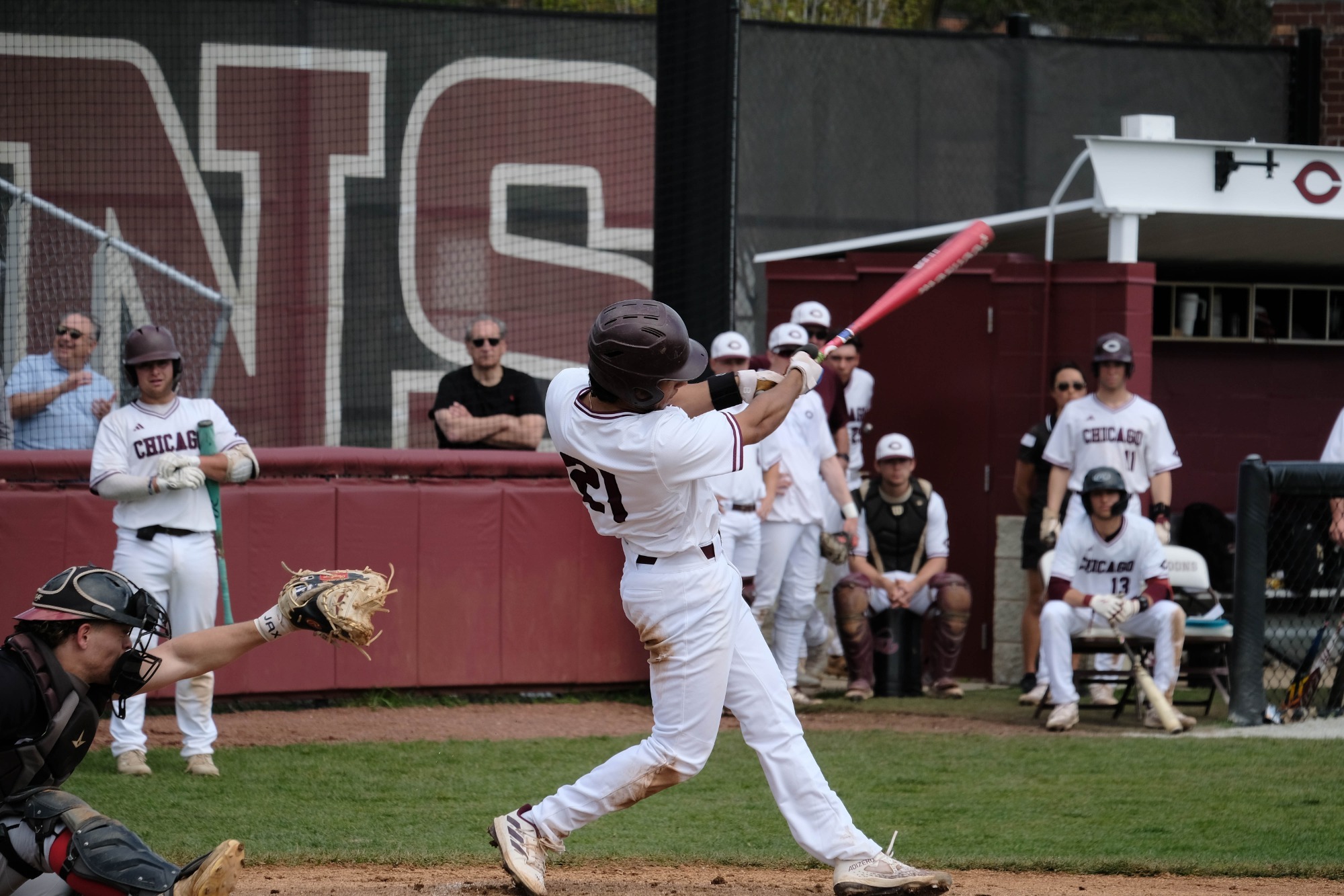 Baseball Plates Eight In Win Over Grinnell - University of Chicago
