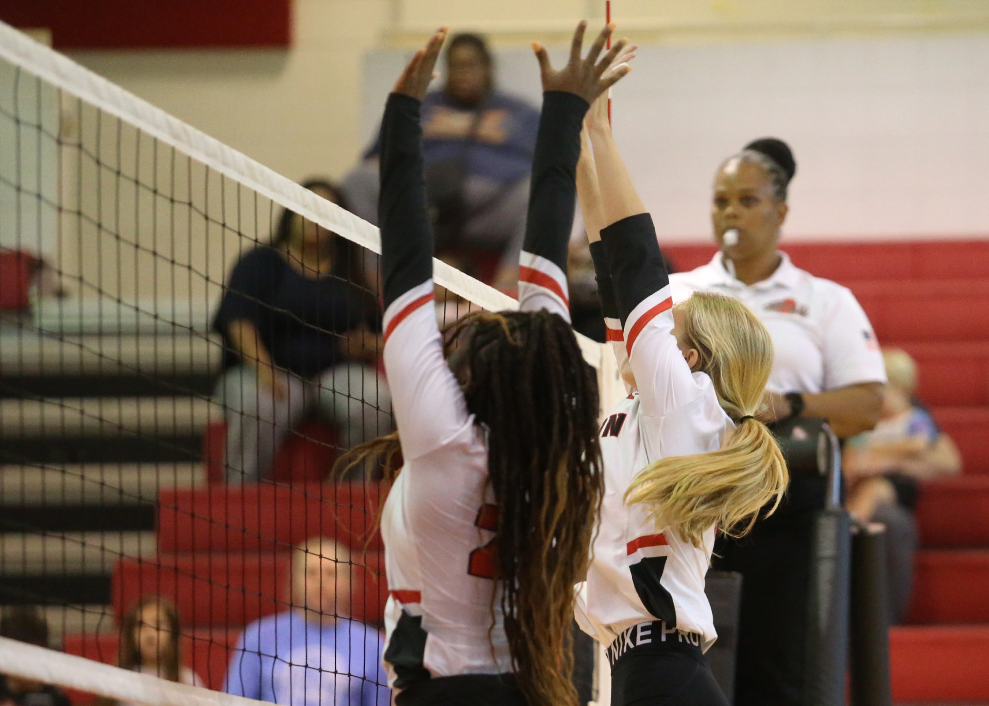 Lady Arrows Sweep Murrah in Road Region Match - Clinton Public School ...
