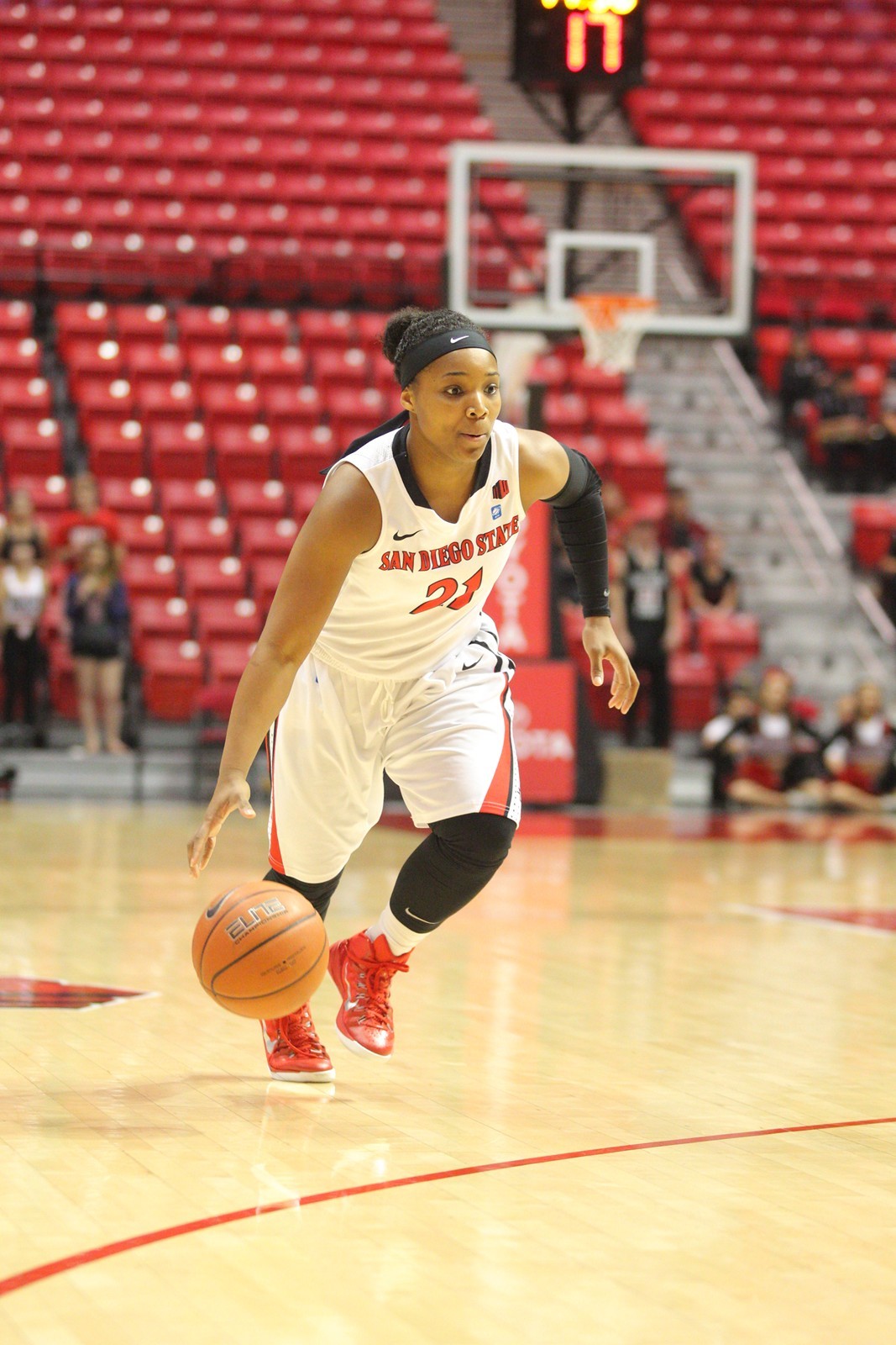 Chloe Johnson - Women's Basketball - Davidson College Athletics