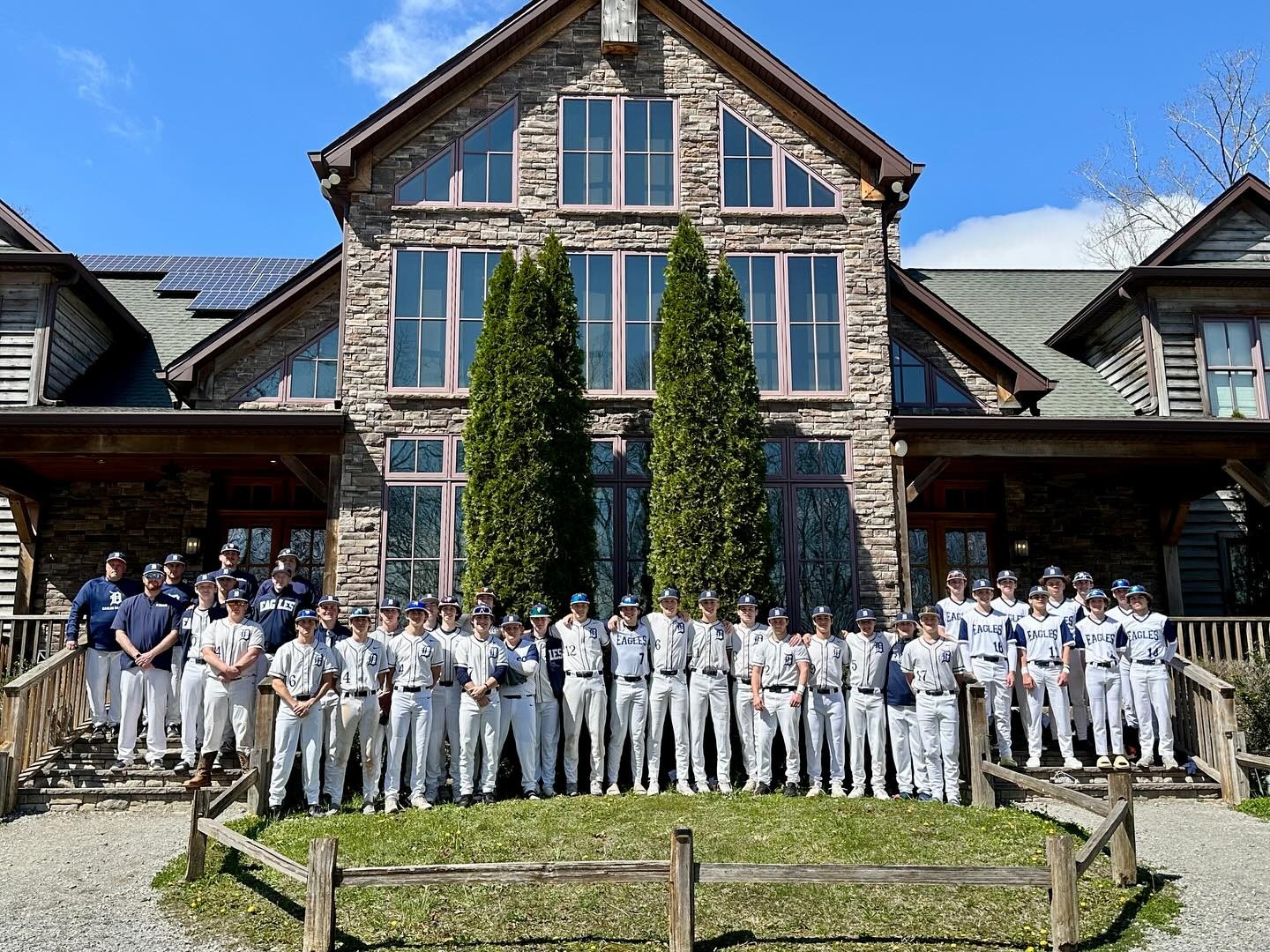 Travlin' Eagles - Delta High School