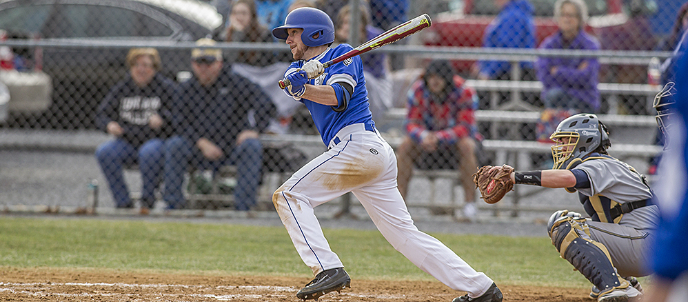 Men Falter Late In Tough Loss At Washington And Lee - Eastern Mennonite University