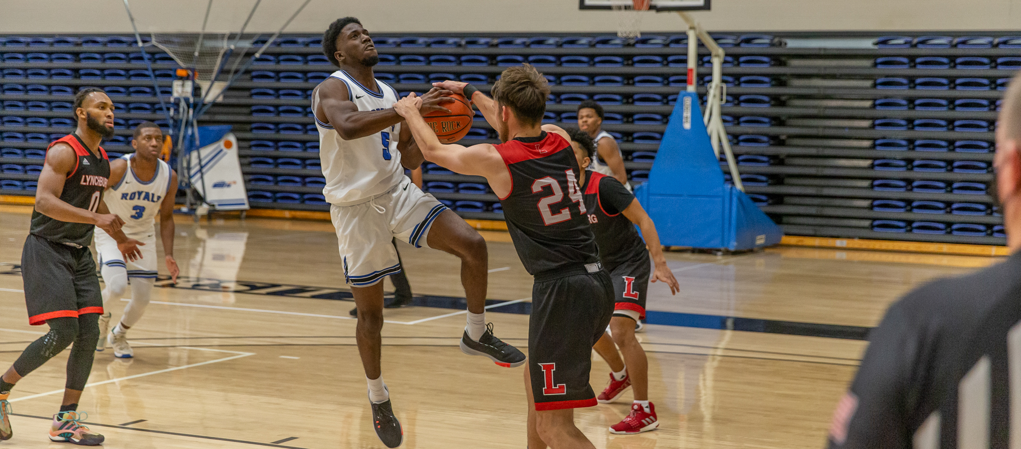 EMU Holds On Late At Emory & Henry - Eastern Mennonite University