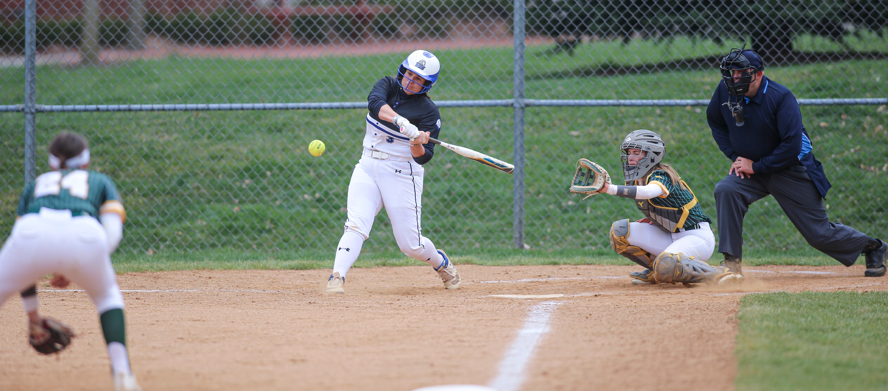 Royals Fall to Roanoke in Sunday Doubleheader - Eastern Mennonite ...