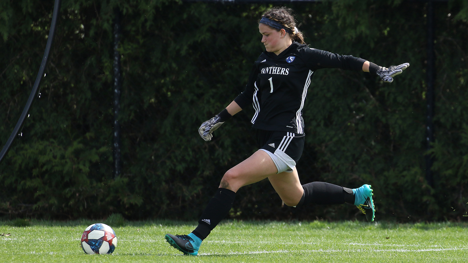 Faith Davies - Women's Soccer - Eastern Illinois University Athletics