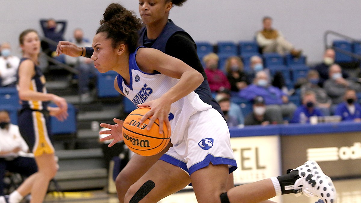 Lariah Washington - Women's Basketball - Eastern Illinois University ...