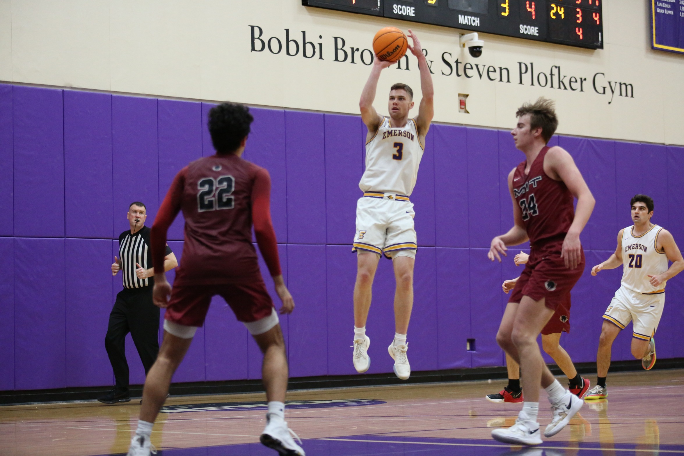 Men's Basketball Rolls To Dominant Win Over MIT, 89-58 - Emerson College
