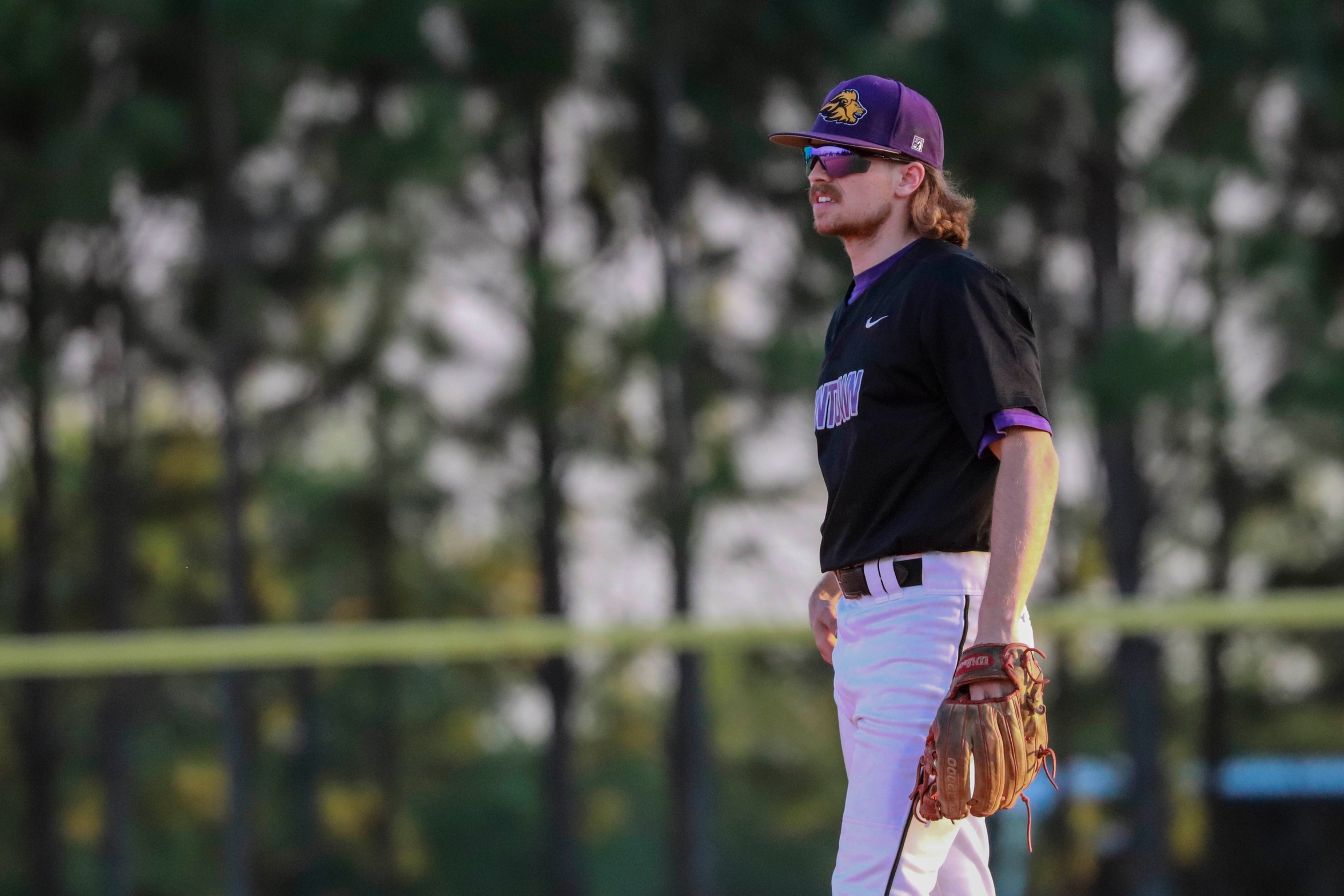 Baseball Defeats Lesley, 6-2 - Emerson College