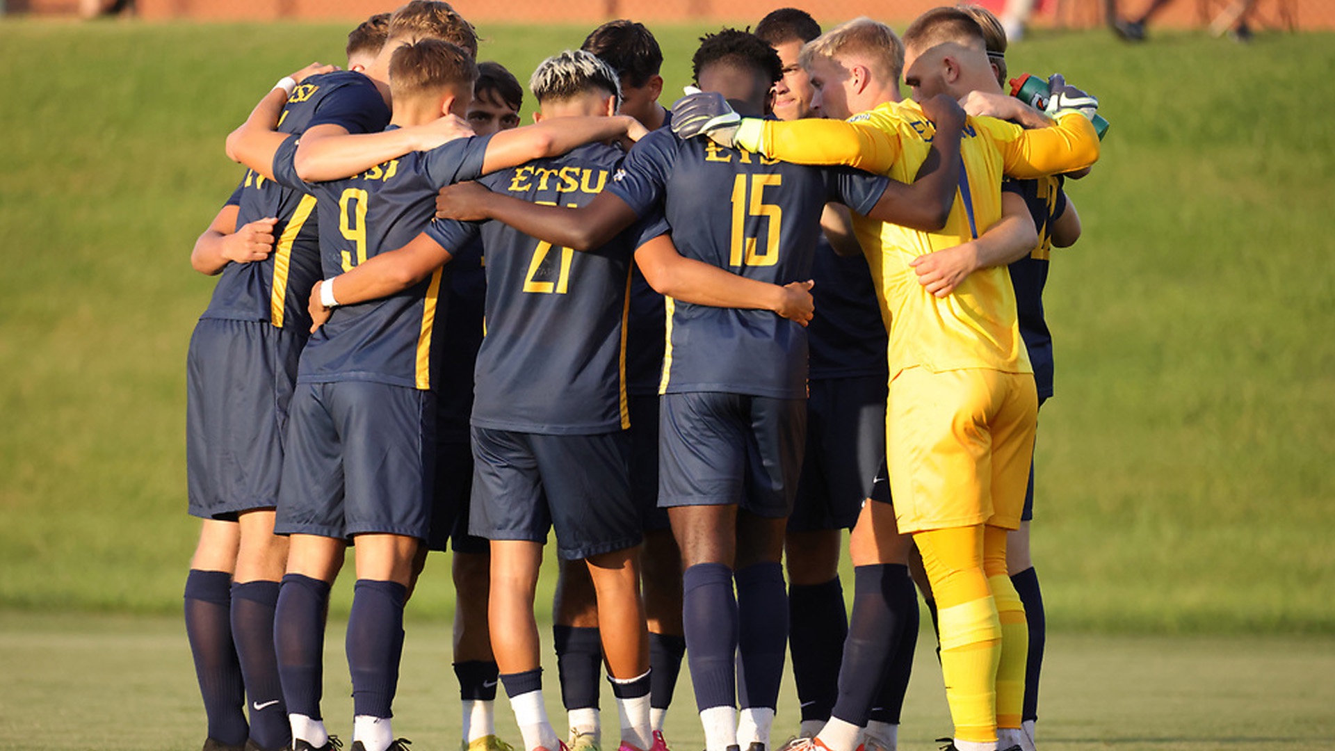 Bucs, Spartans meet looking for SoCon traction - East Tennessee State ...
