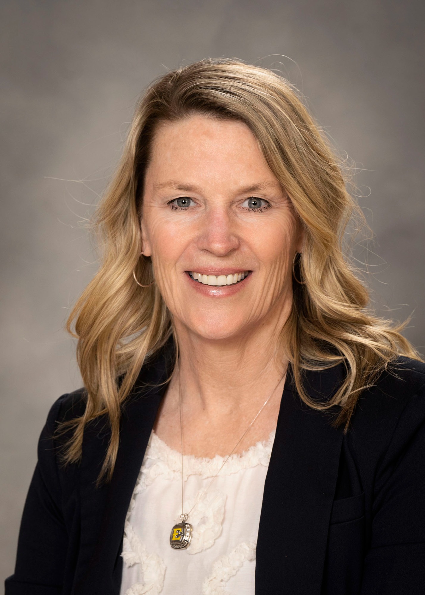 Lindsey Devine - Head Coach - Women's Volleyball Coaches - East ...