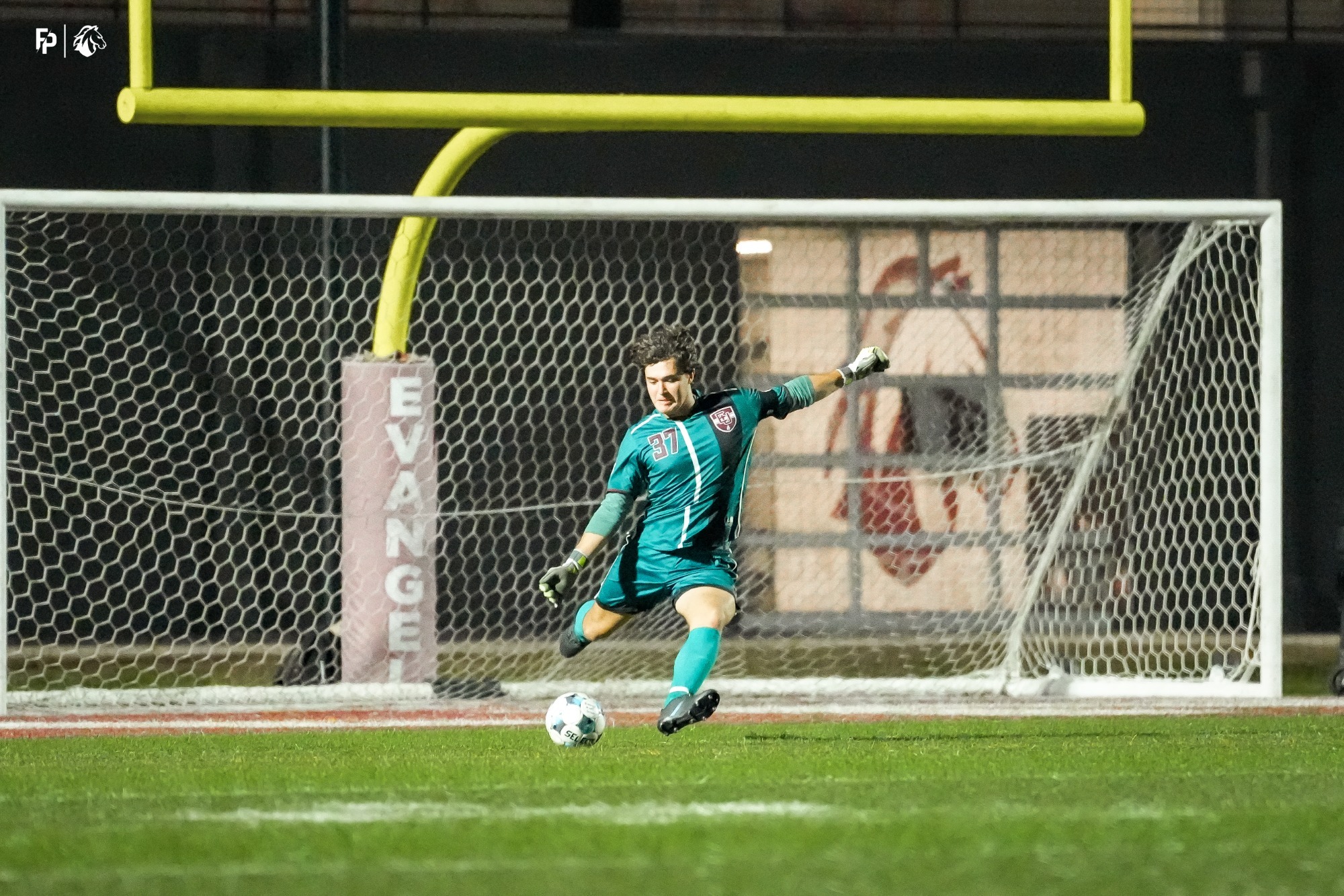 Valor Men's Soccer Faces Off with Kansas Wesleyan on Saturday - Evangel ...