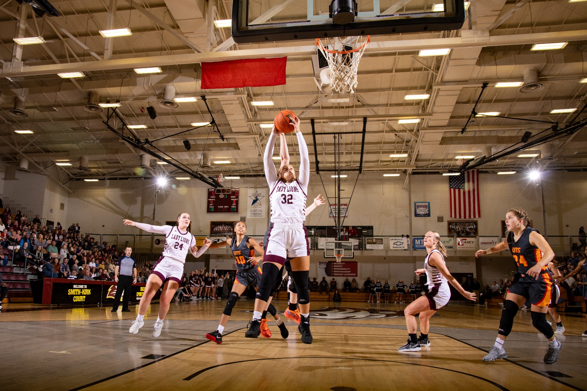 FHU women's basketball dominates paint for 11th straight win - Freed ...