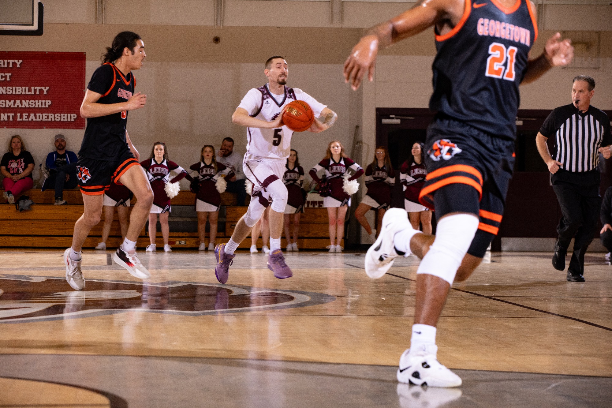 FHU blows out Phoenix in road win - Freed-Hardeman University