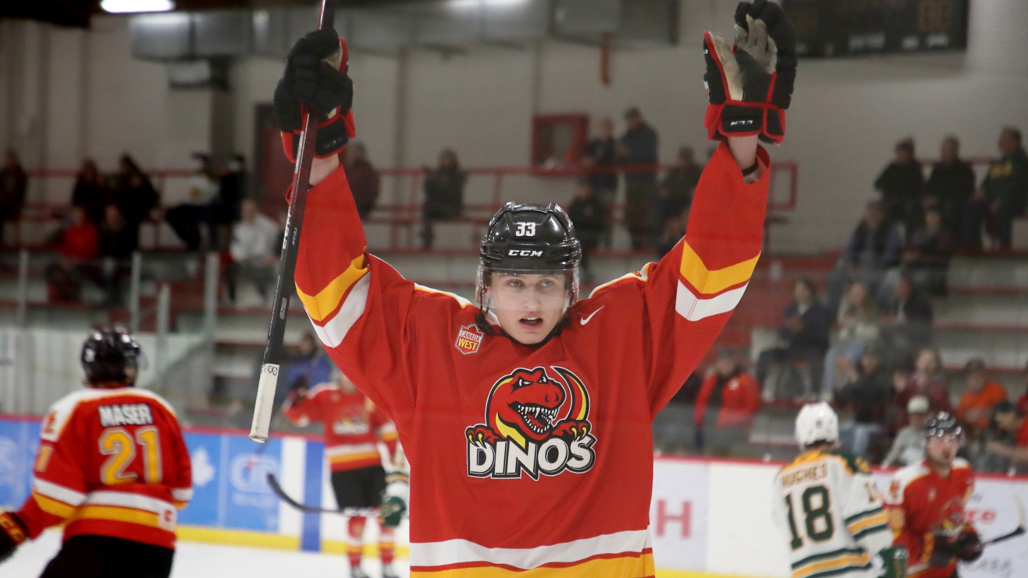 Dinos go top of the league with 10th win in a row - University of ...