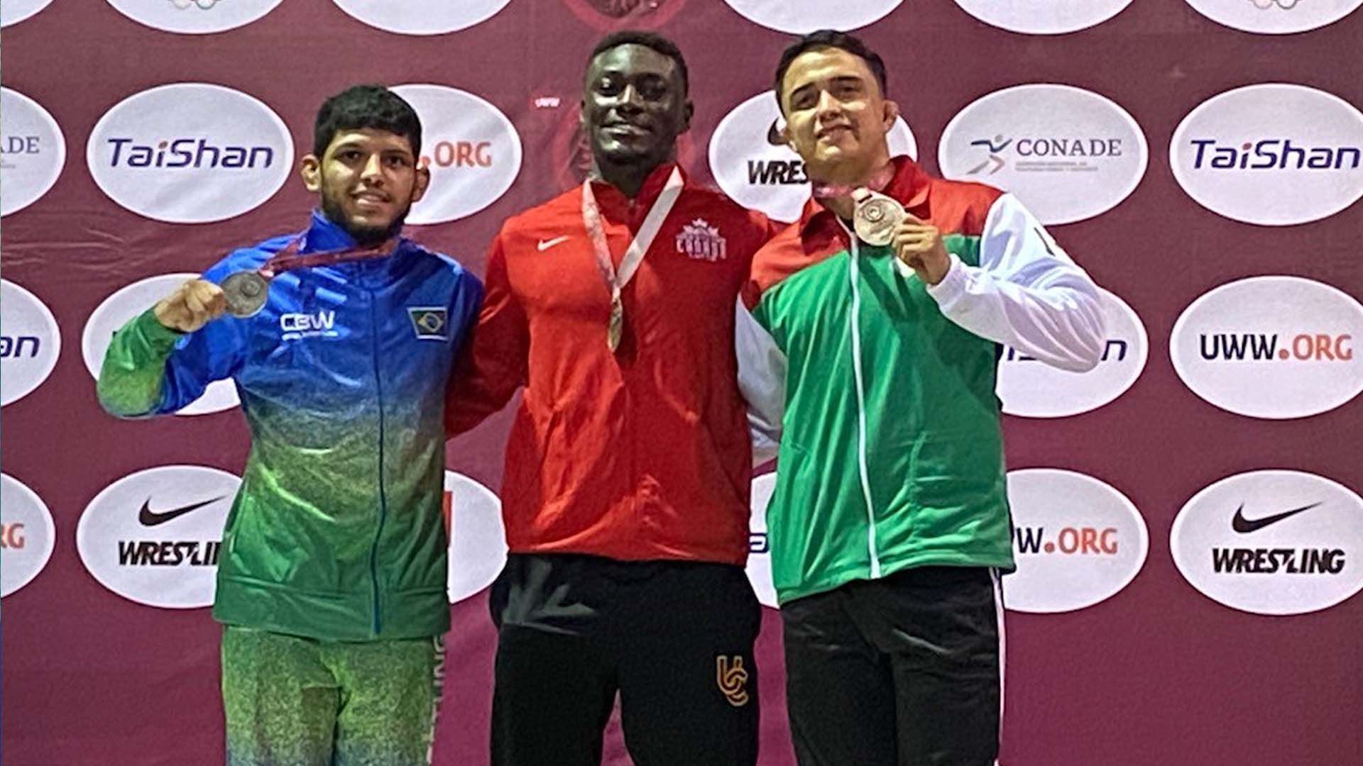 Olapade, Rowbottom shine at Pan-Am Games - University of Calgary Athletics