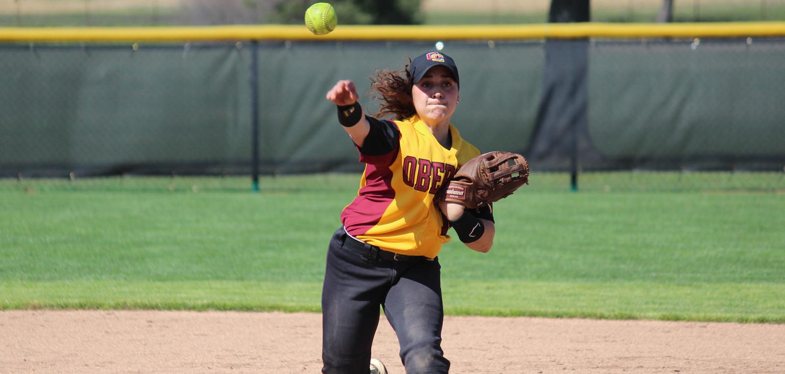 Izzy Gonzalez-Velarde - Softball - Oberlin College Athletics