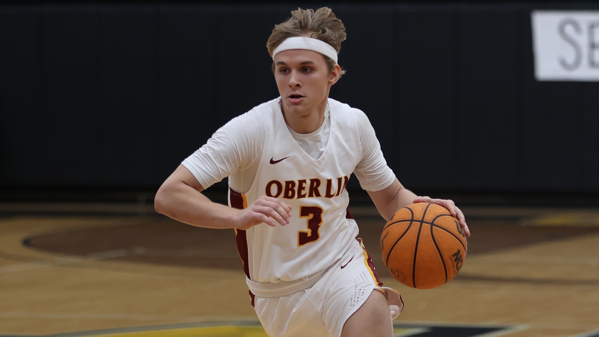 Yeomen Hang Tough with No. 19 Spartans - Oberlin College Athletics