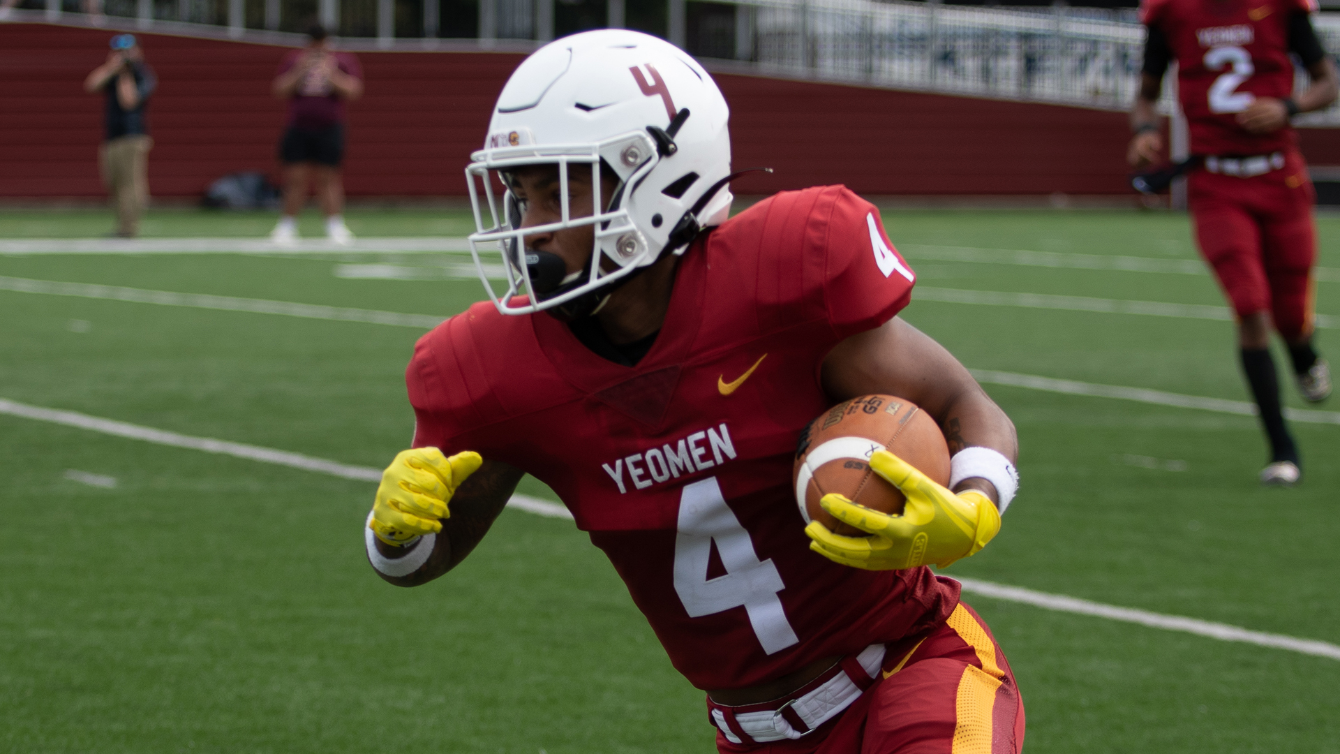 Pierce Muthui-Edwards - Football - Oberlin College Athletics
