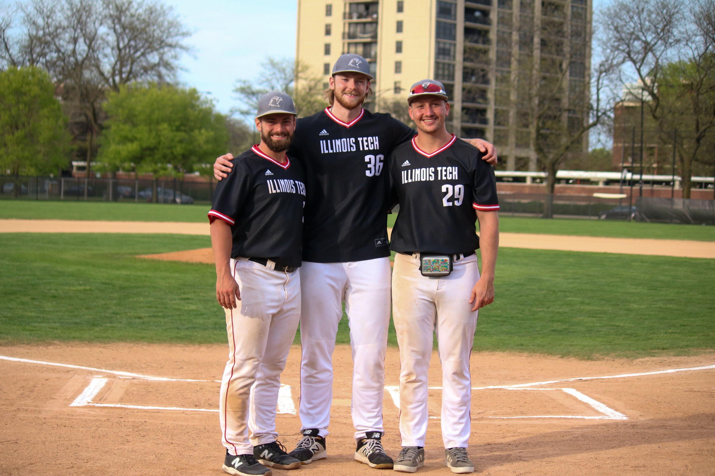 Baseball Wins Two Over CUW on Senior Day - Illinois Institute of Technology