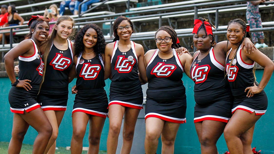 The Panther cheer team visits local elementary schools - LaGrange College
