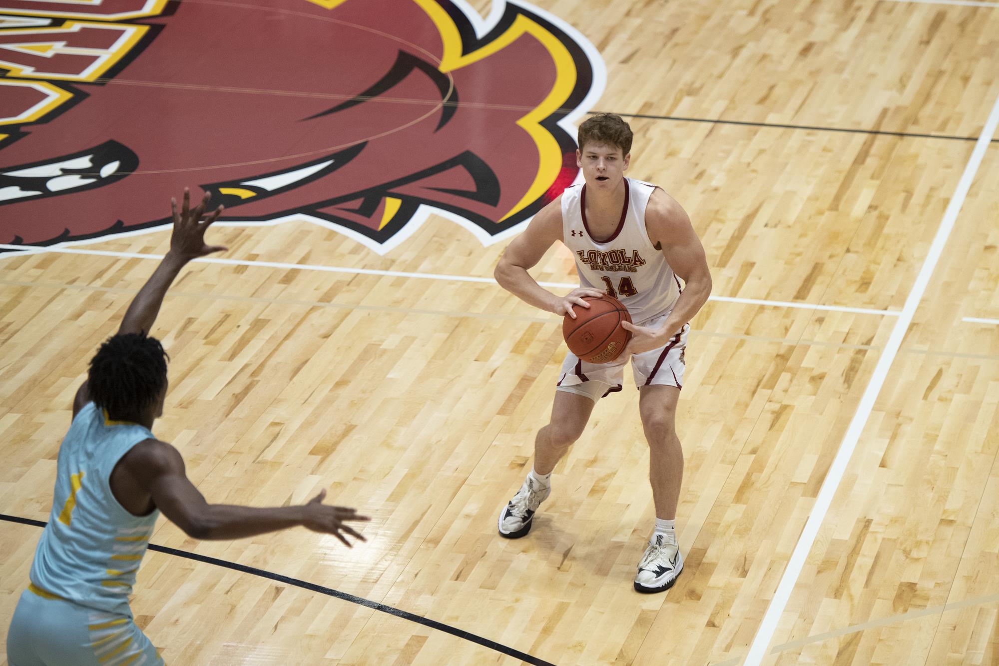 Blake Burkey - 2022-23 - Men's Basketball - Loyola University New Orleans