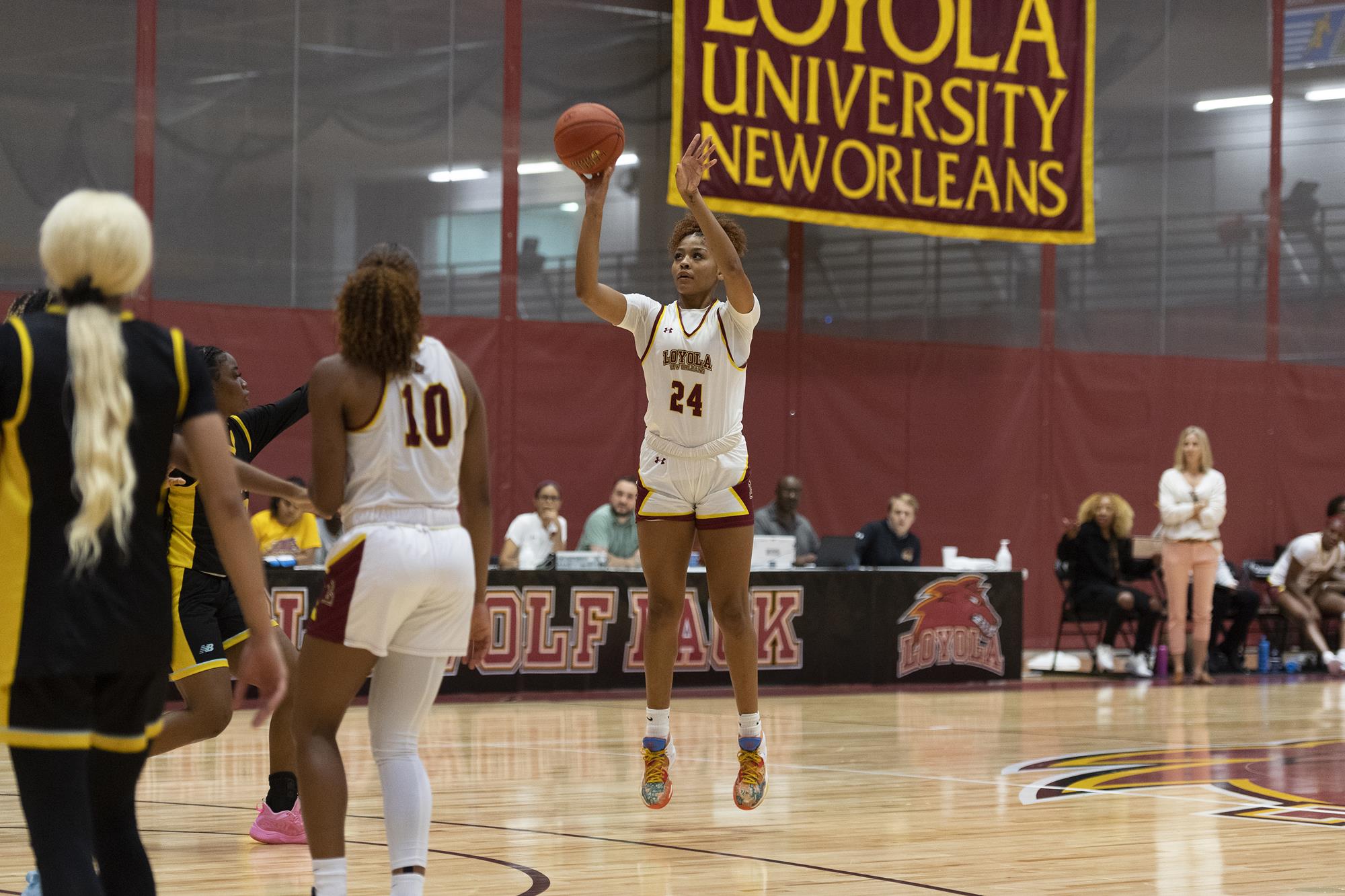 Sandra Cannady - 2023-24 - Women's Basketball - Loyola University New ...