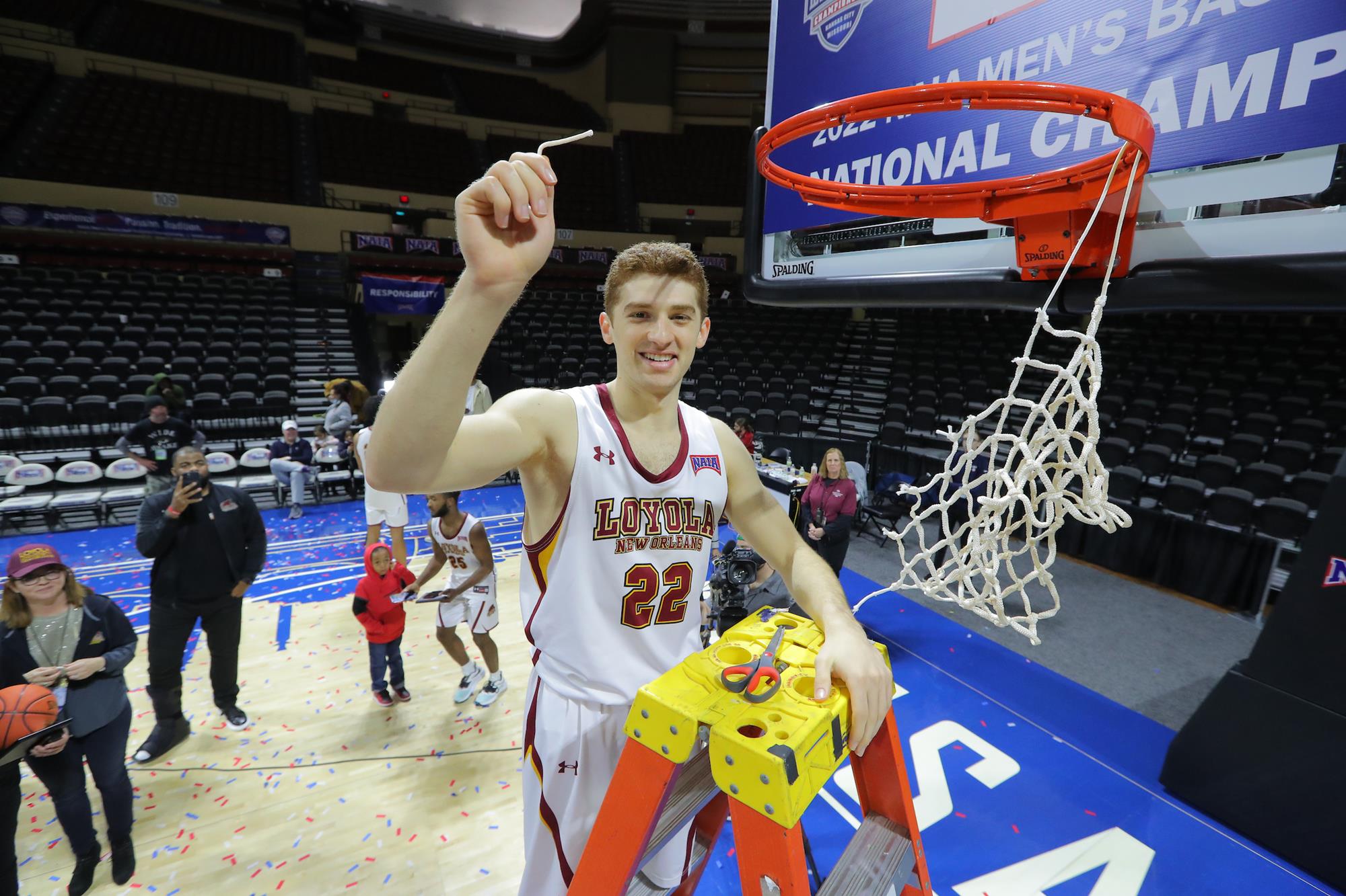 Andrew Fava - 2021-22 - Men's Basketball - Loyola University New Orleans