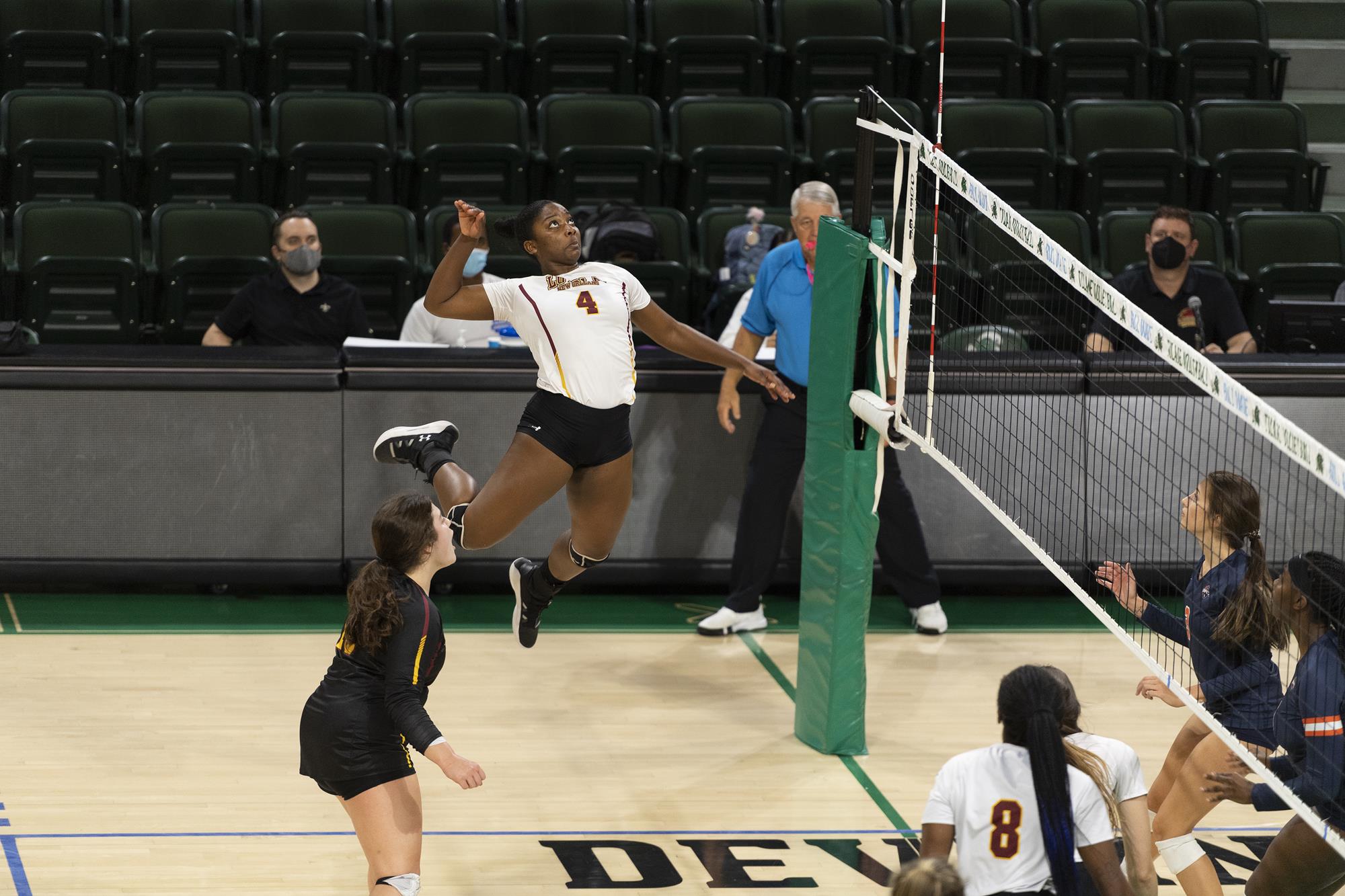 Simone Tyson - 2023 - Women's Volleyball - Loyola University New Orleans