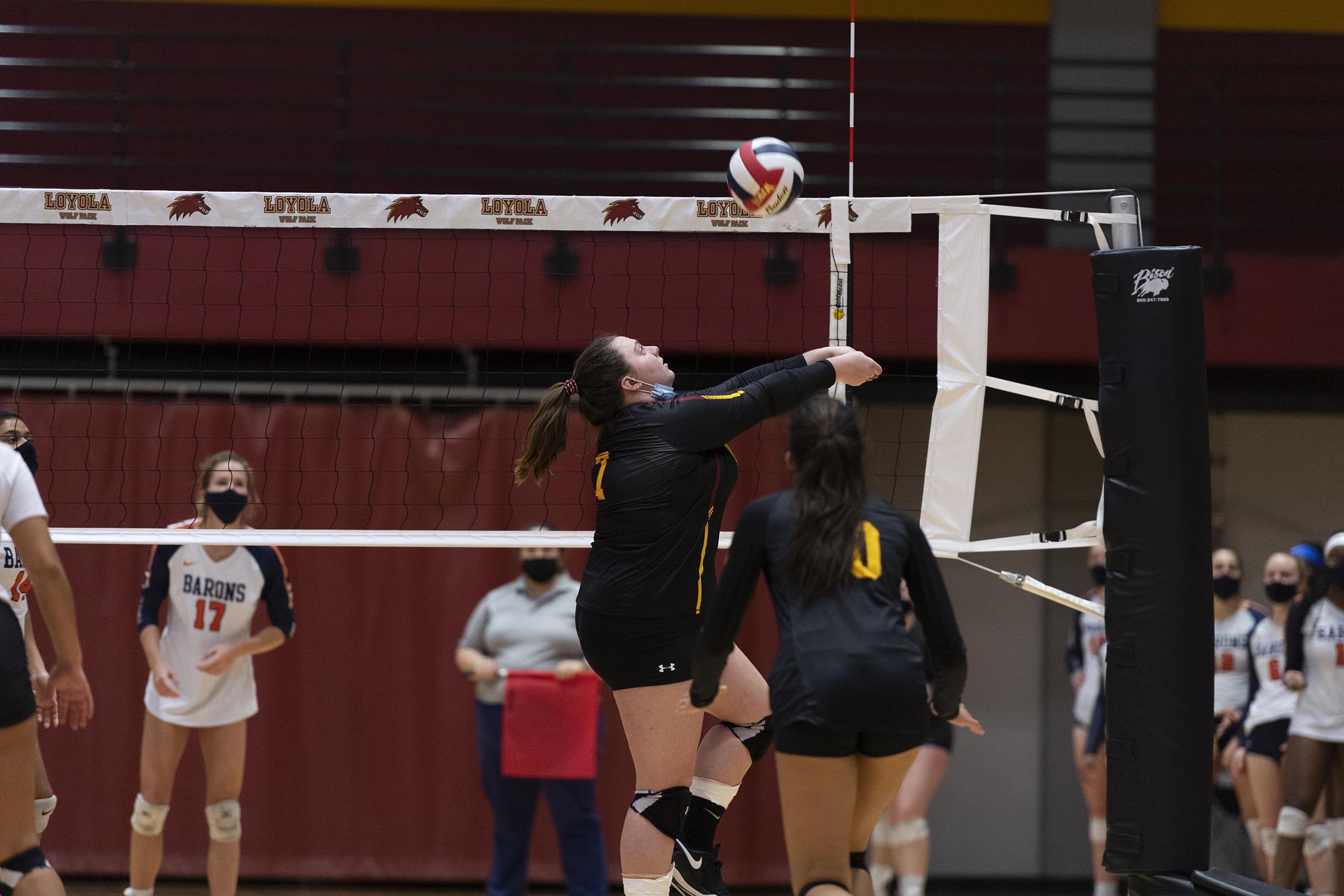 Alexa Hull - 2021 - Women's Volleyball - Loyola University New Orleans